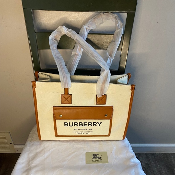 Burberry | Bags | Burberry Medium Freya Tote | Poshmark